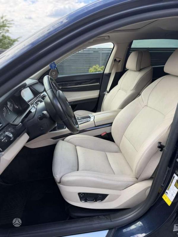 Zils BMW 740 2011 Šilutė, ar dzinēja tilpumu 2.98 L un nobraukumu 187 tūkst. km par 9200 €, foto 6 vietnē AUTOMOTO.COM.LV