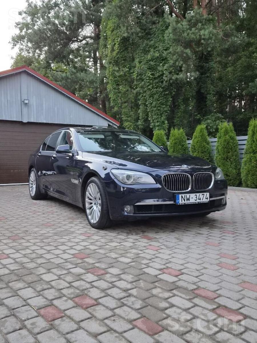 Zils BMW 740 2011 Ogre, ar dzinēja tilpumu 3.00 L un nobraukumu 117 tūkst. km par 10400 €, foto 11 vietnē AUTOMOTO.COM.LV
