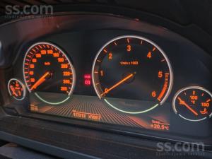 Zils BMW 740 2011 Ogre, ar dzinēja tilpumu 3.00 L un nobraukumu 117 tūkst. km par 10400 €, foto 14 vietnē AUTOMOTO.COM.LV