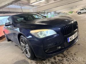 Blue BMW 740 2011 in Riga, with an engine capacity of 3.00 L and mileage of 349 thousand km for 13500 €, photo 5 on AUTOMOTO.COM.LV