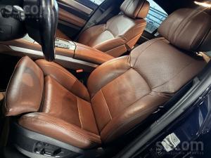 Blue BMW 740 2011 in Riga, with an engine capacity of 3.00 L and mileage of 349 thousand km for 13500 €, photo 16 on AUTOMOTO.COM.LV