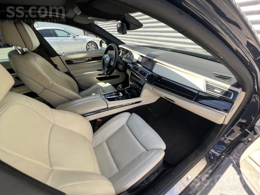 Blue BMW 740 2011 in Riga, with an engine capacity of 3.00 L and mileage of 0 thousand km for 7200 €, photo 7 on AUTOMOTO.COM.LV