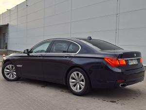 Zils BMW 740 2012 Šilutė, ar dzinēja tilpumu 3.00 L un nobraukumu 324 tūkst. km par 7400 €, foto  vietnē AUTOMOTO.COM.LV