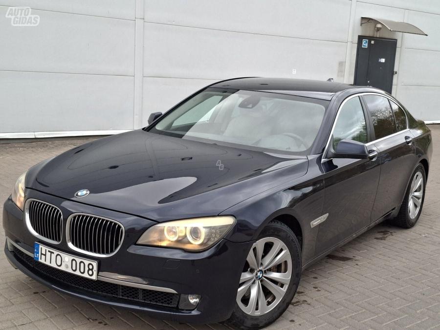Zils BMW 740 2012 Šilutė, ar dzinēja tilpumu 3.00 L un nobraukumu 324 tūkst. km par 7400 €, foto 6 vietnē AUTOMOTO.COM.LV