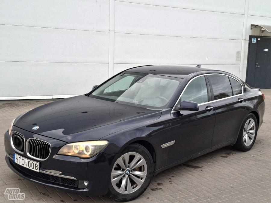 Zils BMW 740 2012 Šilutė, ar dzinēja tilpumu 3.00 L un nobraukumu 324 tūkst. km par 7400 €, foto 12 vietnē AUTOMOTO.COM.LV