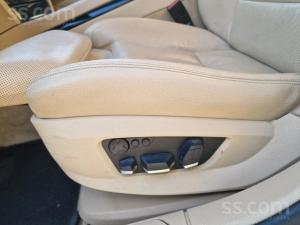 Blue BMW 740 2012 in Jelgava, with an engine capacity of 3.00 L and mileage of 293 thousand km for 9980 €, photo 9 on AUTOMOTO.COM.LV