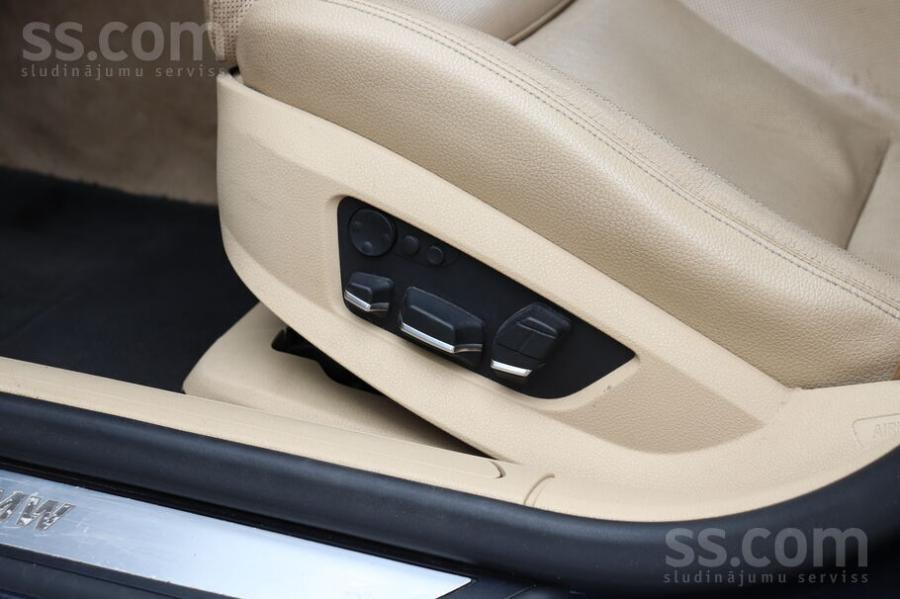 Blue BMW 740 2012 in Valmiera, with an engine capacity of 3.00 L and mileage of 293 thousand km for 9990 €, photo 12 on AUTOMOTO.COM.LV