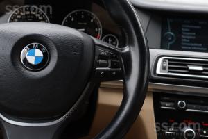 Blue BMW 740 2012 in Valmiera, with an engine capacity of 3.00 L and mileage of 293 thousand km for 9990 €, photo 20 on AUTOMOTO.COM.LV