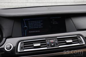 Blue BMW 740 2012 in Valmiera, with an engine capacity of 3.00 L and mileage of 293 thousand km for 9990 €, photo 24 on AUTOMOTO.COM.LV