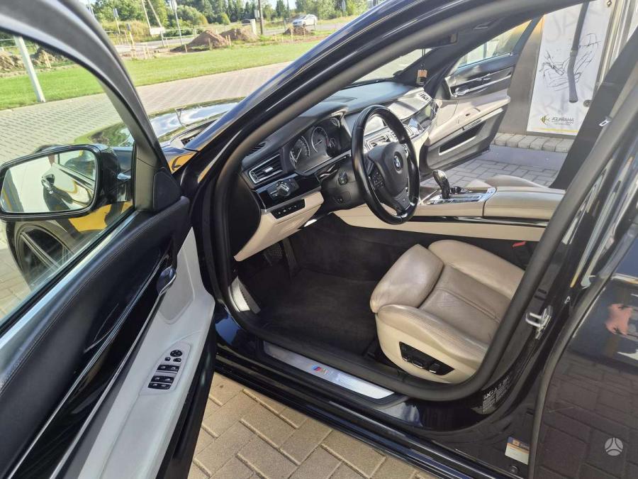 Zils BMW 740 2012 Šilutė, ar dzinēja tilpumu 2.99 L un nobraukumu 312 tūkst. km par 10200 €, foto 17 vietnē AUTOMOTO.COM.LV