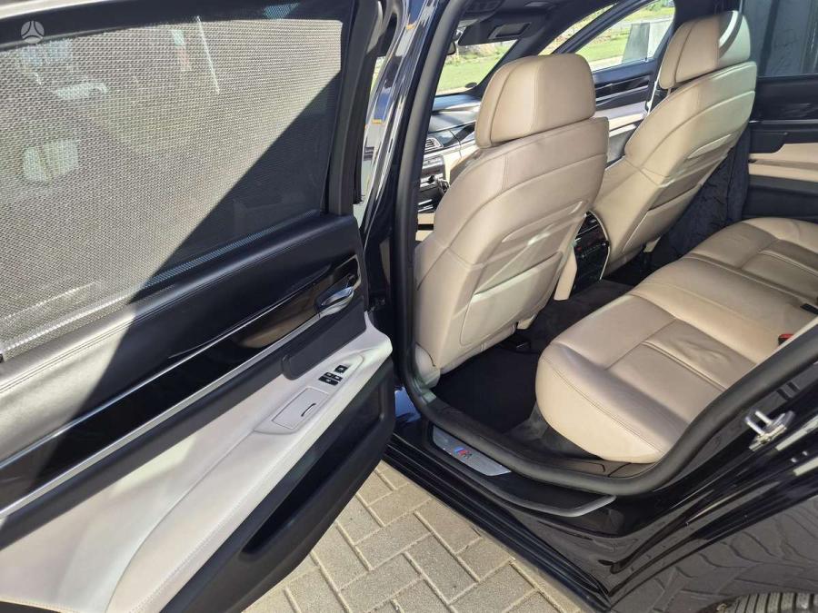 Zils BMW 740 2012 Šilutė, ar dzinēja tilpumu 2.99 L un nobraukumu 312 tūkst. km par 10200 €, foto 18 vietnē AUTOMOTO.COM.LV