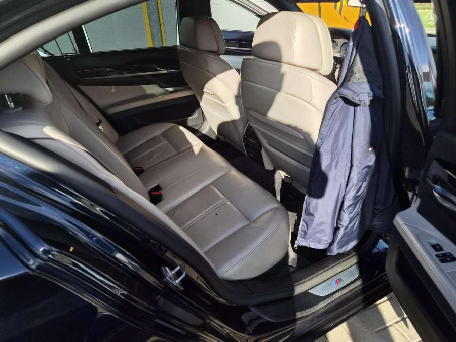 Zils BMW 740 2012 Šilutė, ar dzinēja tilpumu 2.99 L un nobraukumu 312 tūkst. km par 10200 €, foto 19 vietnē AUTOMOTO.COM.LV