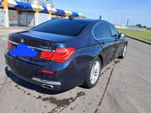 Blue BMW 740 2012 in Vilnius, with an engine capacity of 2.99 L and mileage of 206 thousand km for 7000 €, photo 4 on AUTOMOTO.COM.LV