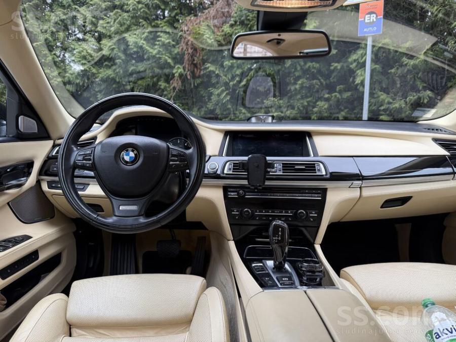Zils BMW 740 2013 Rīga, ar dzinēja tilpumu 3.00 L un nobraukumu 203 tūkst. km par 16500 €, foto 11 vietnē AUTOMOTO.COM.LV