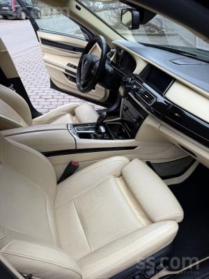 Zils BMW 740 2013 Rīga, ar dzinēja tilpumu 3.00 L un nobraukumu 203 tūkst. km par 16500 €, foto 16 vietnē AUTOMOTO.COM.LV