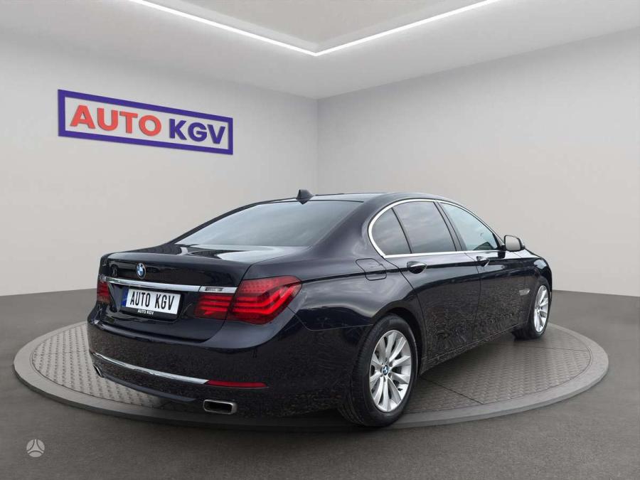 Zils BMW 740 2014 Kauņa, ar dzinēja tilpumu 3.00 L un nobraukumu 254 tūkst. km par 13999 €, foto 6 vietnē AUTOMOTO.COM.LV