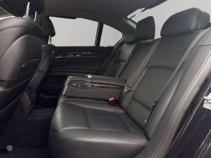 Zils BMW 740 2014 Kauņa, ar dzinēja tilpumu 3.00 L un nobraukumu 254 tūkst. km par 13999 €, foto 12 vietnē AUTOMOTO.COM.LV