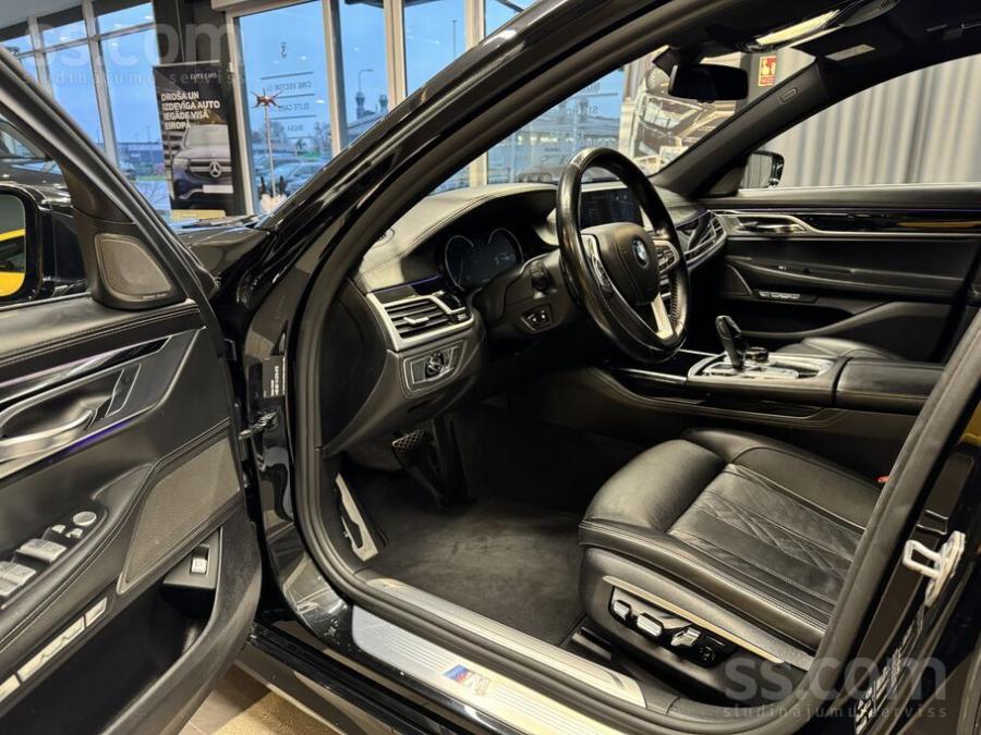 Zils BMW 740 2016 Rīga, ar dzinēja tilpumu 3.00 L un nobraukumu 161 tūkst. km par 30990 €, foto 10 vietnē AUTOMOTO.COM.LV