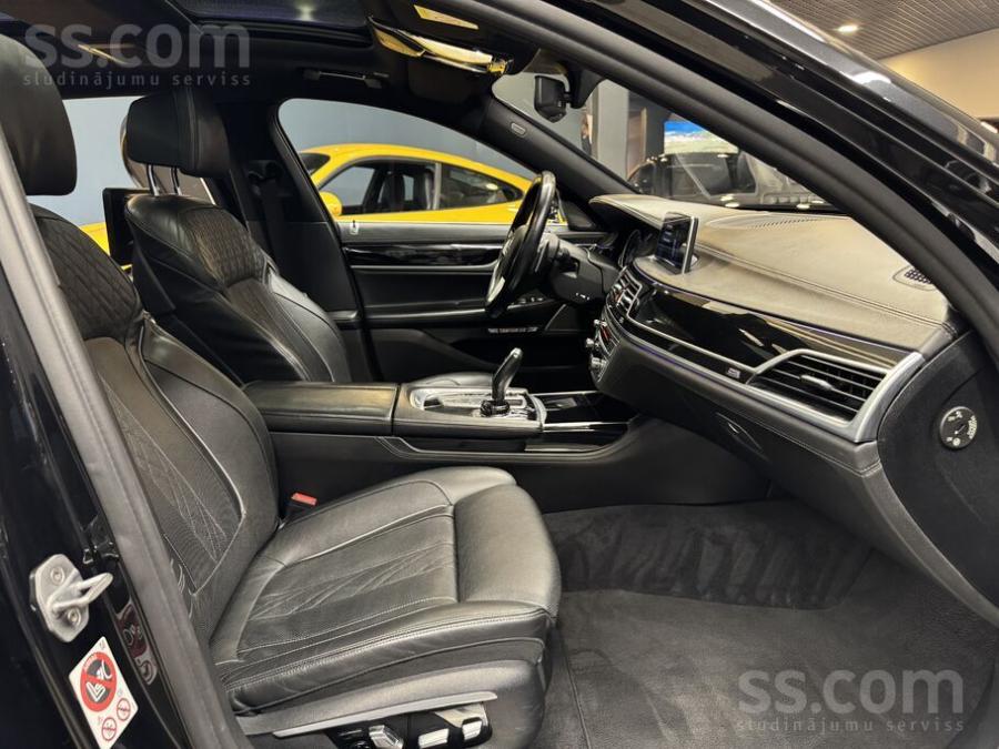 Zils BMW 740 2016 Rīga, ar dzinēja tilpumu 3.00 L un nobraukumu 161 tūkst. km par 30990 €, foto 18 vietnē AUTOMOTO.COM.LV