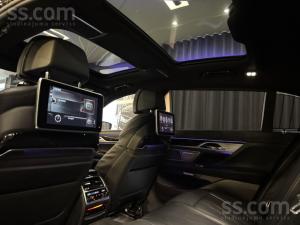 Zils BMW 740 2016 Rīga, ar dzinēja tilpumu 3.00 L un nobraukumu 161 tūkst. km par 30990 €, foto 24 vietnē AUTOMOTO.COM.LV