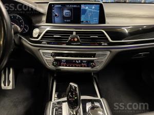 Zils BMW 740 2016 Rīga, ar dzinēja tilpumu 3.00 L un nobraukumu 161 tūkst. km par 30990 €, foto 26 vietnē AUTOMOTO.COM.LV