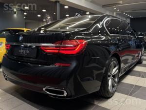Zils BMW 740 2016 Rīga, ar dzinēja tilpumu 3.00 L un nobraukumu 161 tūkst. km par 30990 €, foto 33 vietnē AUTOMOTO.COM.LV