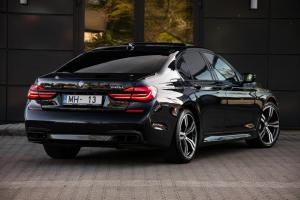 Zils BMW 740 2016 Rīga, ar dzinēja tilpumu 3.00 L un nobraukumu 245 tūkst. km par 34500 €, foto 4 vietnē AUTOMOTO.COM.LV