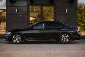 Zils BMW 740 2016 Rīga, ar dzinēja tilpumu 3.00 L un nobraukumu 245 tūkst. km par 34500 €, foto 18 vietnē AUTOMOTO.COM.LV