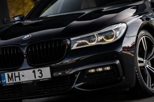 Zils BMW 740 2016 Rīga, ar dzinēja tilpumu 3.00 L un nobraukumu 245 tūkst. km par 34500 €, foto 19 vietnē AUTOMOTO.COM.LV