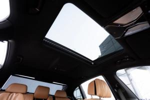Zils BMW 740 2016 Rīga, ar dzinēja tilpumu 3.00 L un nobraukumu 245 tūkst. km par 34500 €, foto 42 vietnē AUTOMOTO.COM.LV