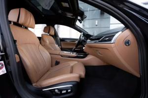 Zils BMW 740 2016 Jelgava, ar dzinēja tilpumu 3.00 L un nobraukumu 245 tūkst. km par 30500 €, foto 32 vietnē AUTOMOTO.COM.LV