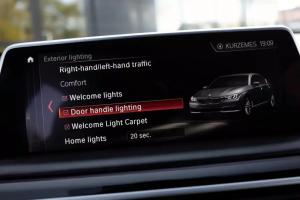 Zils BMW 740 2016 Jelgava, ar dzinēja tilpumu 3.00 L un nobraukumu 245 tūkst. km par 30500 €, foto 41 vietnē AUTOMOTO.COM.LV