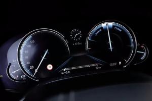 Zils BMW 740 2016 Jelgava, ar dzinēja tilpumu 3.00 L un nobraukumu 245 tūkst. km par 30500 €, foto 53 vietnē AUTOMOTO.COM.LV