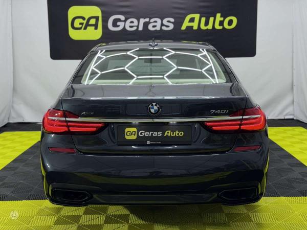 Blue BMW 740 2017 in Vilnius, with an engine capacity of 3.00 L and mileage of 86 thousand km for 22300 €, photo 5 on AUTOMOTO.COM.LV