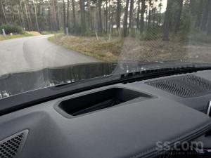 Blue BMW 740 2018 in Riga, with an engine capacity of 3.00 L and mileage of 208 thousand km for 30000 €, photo 15 on AUTOMOTO.COM.LV