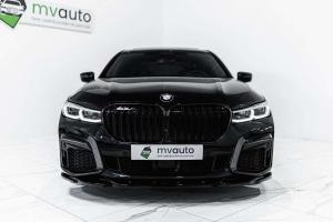 Blue BMW 740 2019 in Tallinn, with an engine capacity of 2.99 L and mileage of 134 thousand km for 48990 €, photo 5 on AUTOMOTO.COM.LV