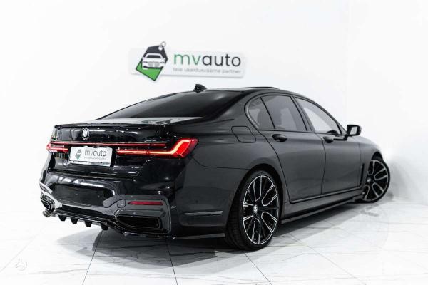 Blue BMW 740 2019 in Tallinn, with an engine capacity of 2.99 L and mileage of 134 thousand km for 48990 €, photo 8 on AUTOMOTO.COM.LV