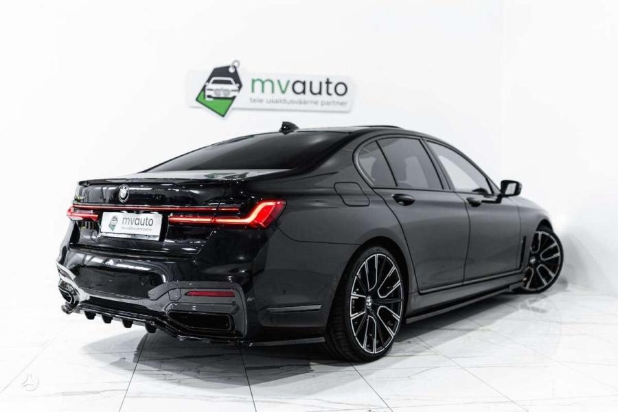 Blue BMW 740 2019 in Tallinn, with an engine capacity of 2.99 L and mileage of 134 thousand km for 48990 €, photo 9 on AUTOMOTO.COM.LV