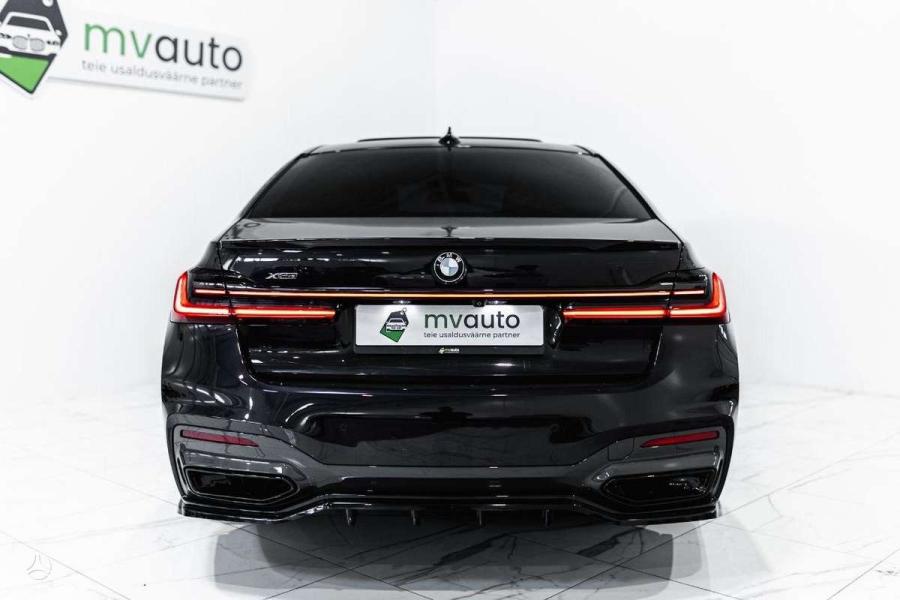 Blue BMW 740 2019 in Tallinn, with an engine capacity of 2.99 L and mileage of 134 thousand km for 48990 €, photo 10 on AUTOMOTO.COM.LV