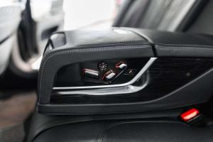 Blue BMW 740 2019 in Tallinn, with an engine capacity of 2.99 L and mileage of 134 thousand km for 48990 €, photo 29 on AUTOMOTO.COM.LV