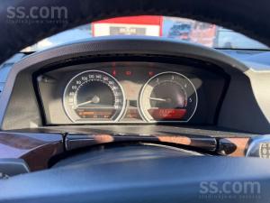 Brown BMW 740 2004 in Ludza, with an engine capacity of 4.00 L and mileage of 0 thousand km for 2000 €, photo 8 on AUTOMOTO.COM.LV