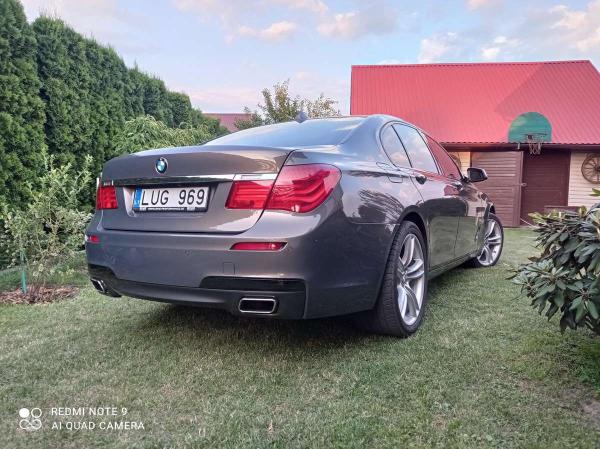 Brown BMW 740 2011 in Vilnius, with an engine capacity of 0.00 L and mileage of 321 thousand km for 11600 €, photo 7 on AUTOMOTO.COM.LV