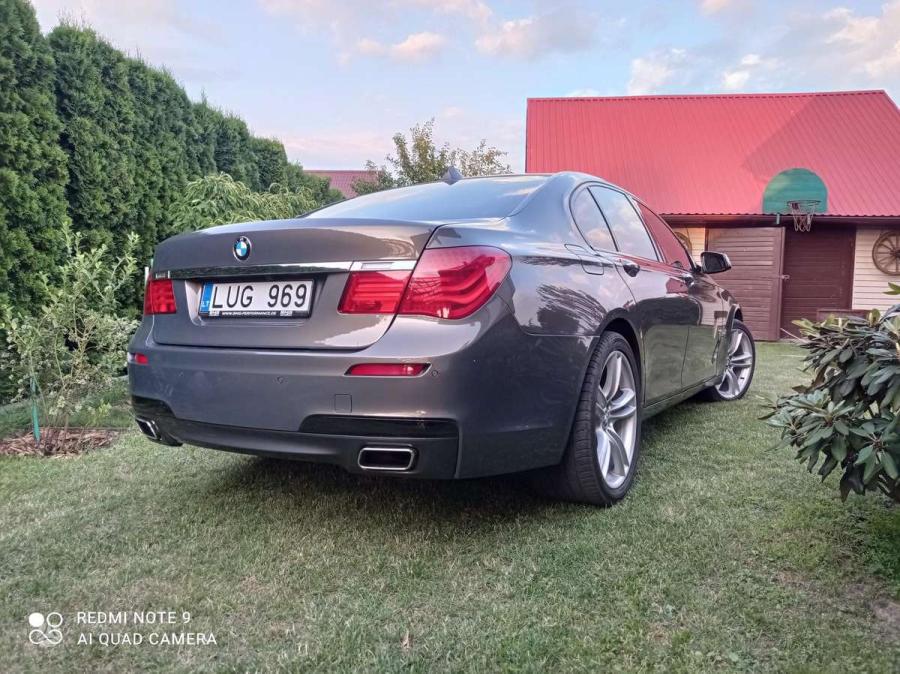 Brown BMW 740 2011 in Vilnius, with an engine capacity of 0.00 L and mileage of 321 thousand km for 11600 €, photo 8 on AUTOMOTO.COM.LV