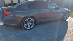 Brown BMW 740 2011 in Vilnius, with an engine capacity of 0.00 L and mileage of 321 thousand km for 11600 €, photo 17 on AUTOMOTO.COM.LV
