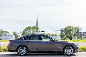 Brūns BMW 740 2012 Rīga, ar dzinēja tilpumu 3.00 L un nobraukumu 303 tūkst. km par 15990 €, foto 5 vietnē AUTOMOTO.COM.LV