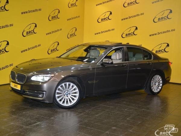 Brown BMW 740 2012 in Avizieniai, with an engine capacity of 3.00 L and mileage of 266 thousand km for 11900 €, photo 1 on AUTOMOTO.COM.LV