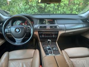 Brūns BMW 740 2013 Jūrmala, ar dzinēja tilpumu 3.00 L un nobraukumu 244 tūkst. km par 15000 €, foto 10 vietnē AUTOMOTO.COM.LV