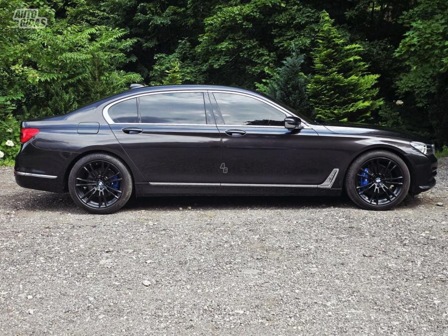 Brūns BMW 740 2016 Viļņa, ar dzinēja tilpumu 3.00 L un nobraukumu 128 tūkst. km par 19900 €, foto 3 vietnē AUTOMOTO.COM.LV