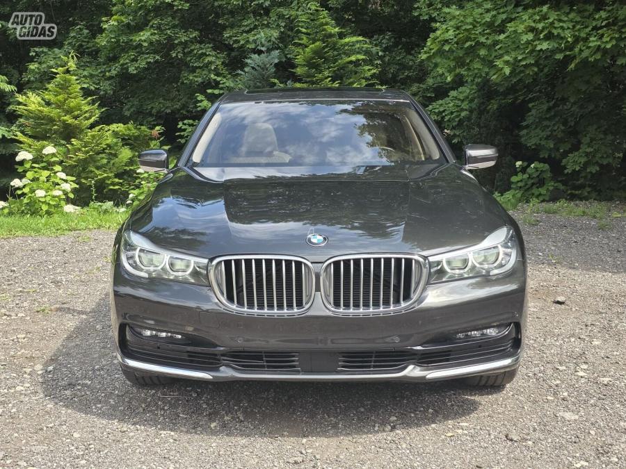 Brūns BMW 740 2016 Viļņa, ar dzinēja tilpumu 3.00 L un nobraukumu 128 tūkst. km par 19900 €, foto 6 vietnē AUTOMOTO.COM.LV