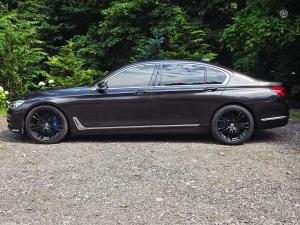 Brown BMW 740 2016 in Vilnius, with an engine capacity of 3.00 L and mileage of 128 thousand km for 19900 €, photo 3 on AUTOMOTO.COM.LV